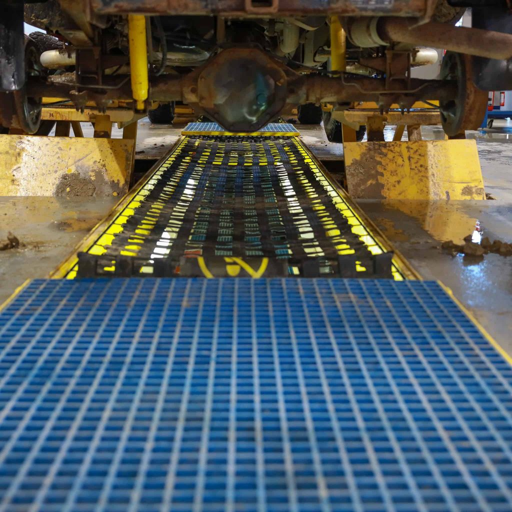 Is It Necessary To Change My Oil Every 8000 Km's - Quick Lane Grande ...